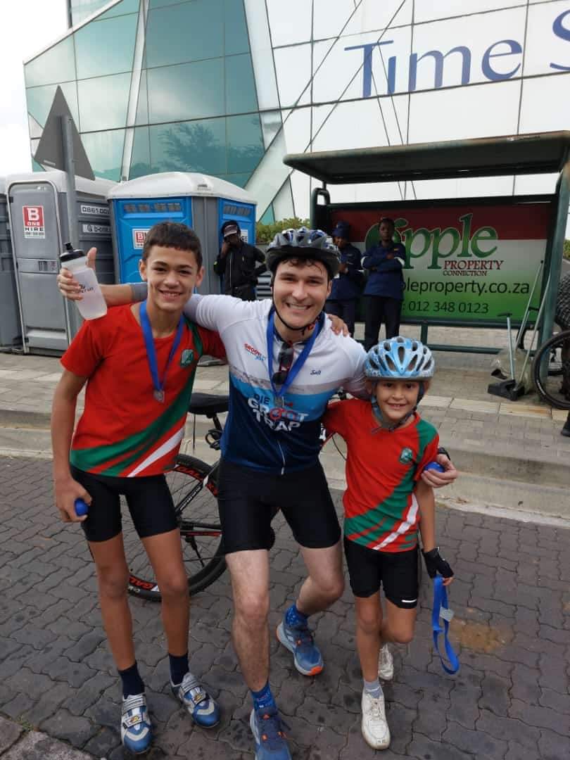 Fietsry – Laerskool Hermanstad